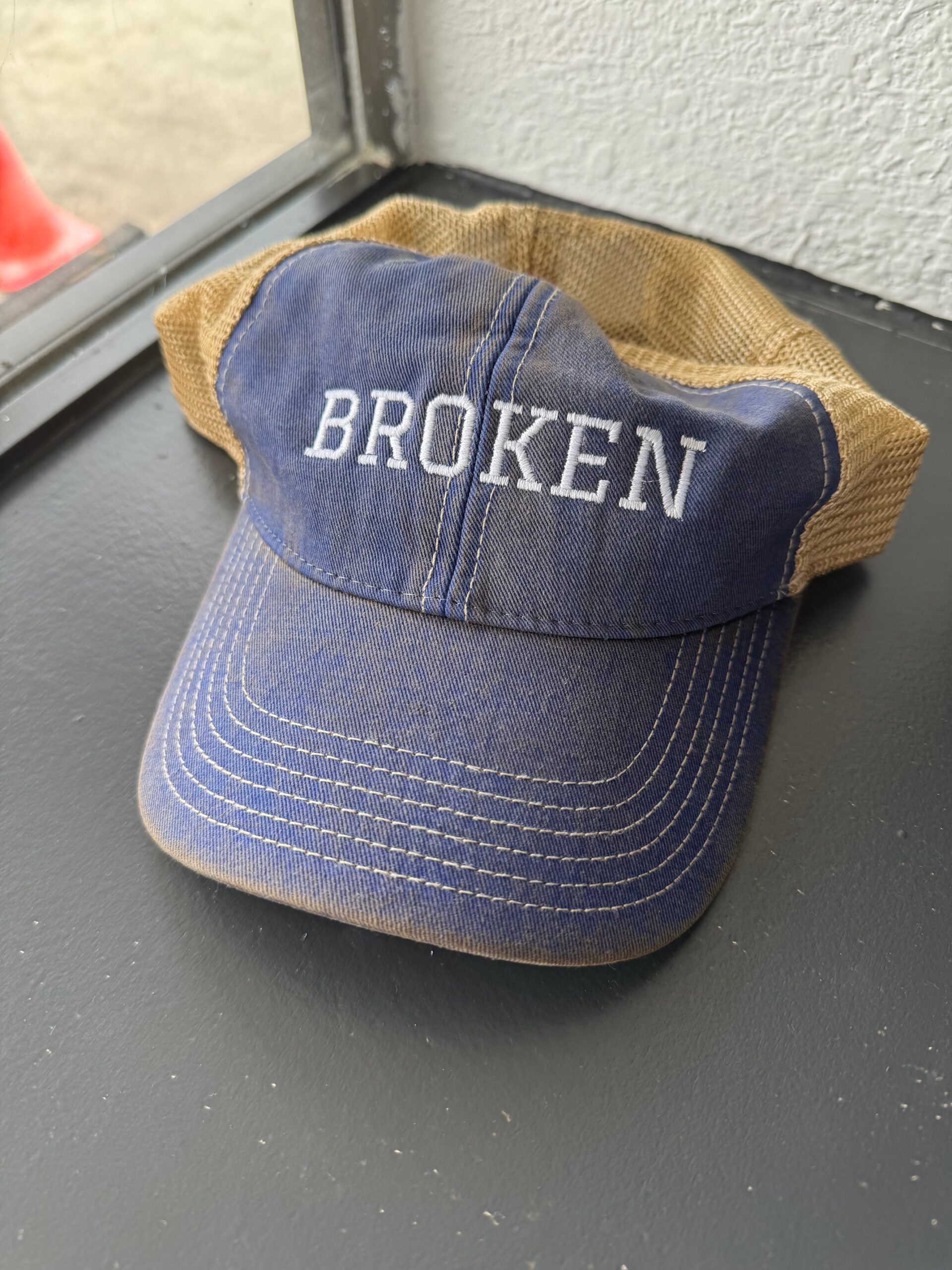 BROKEN Trucker Hat – The Broken Science Initiative